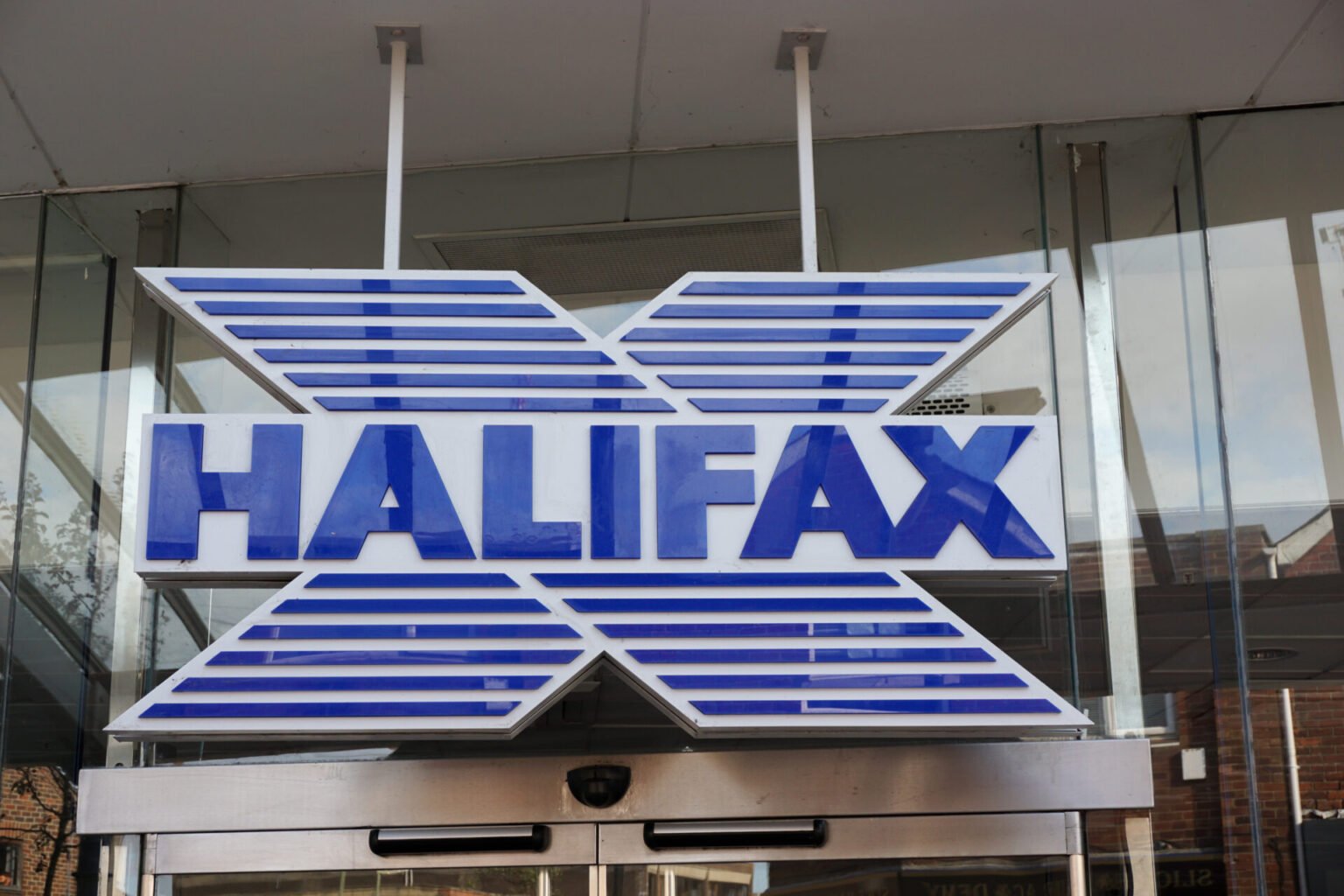 Halifax sets broker fee caps for mortgage services – The Intermediary ...