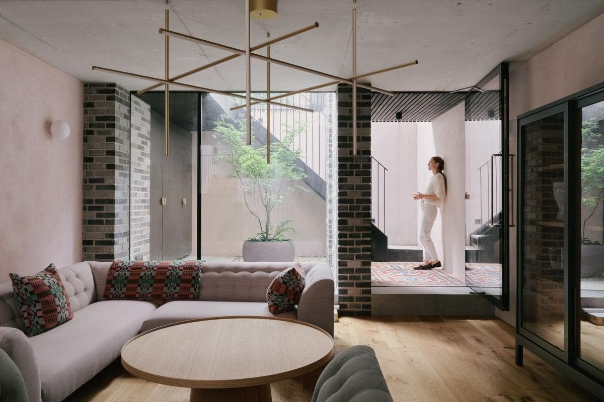 Ways to keep a house cool in a heatwave without air conditioning ...